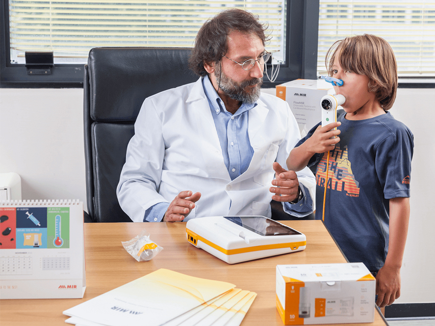 Nuovo Spirolab® - Spirometro portatile completo di ossimetro con ...